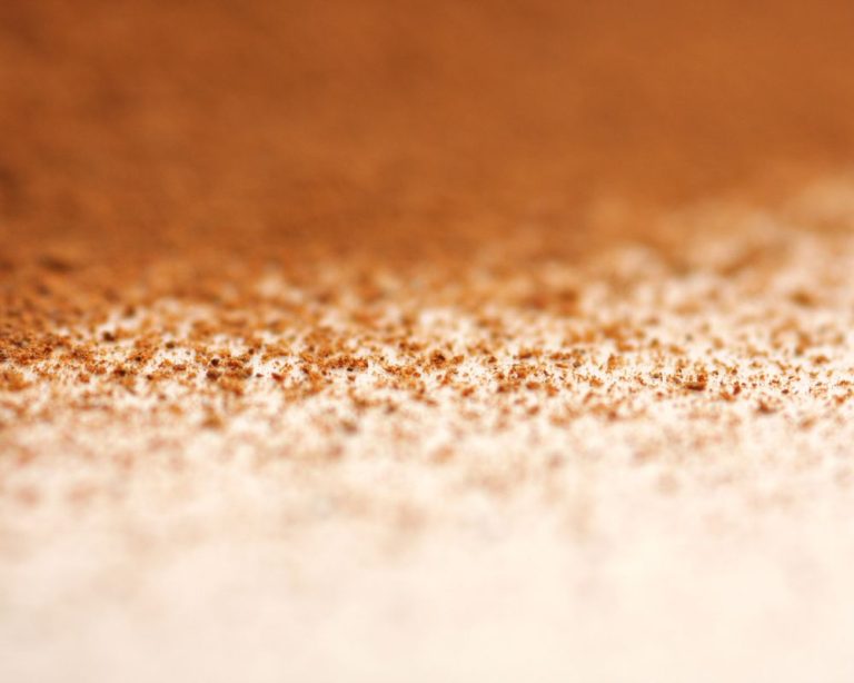 How To Turn Whole Cloves To Ground? | Spice Gourmand