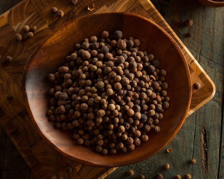 4 Types Of Spicy & 15 Must-have Spices (table)