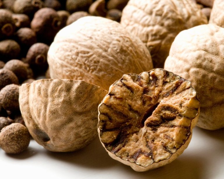 How To Use Fresh Nutmeg In The Kitchen