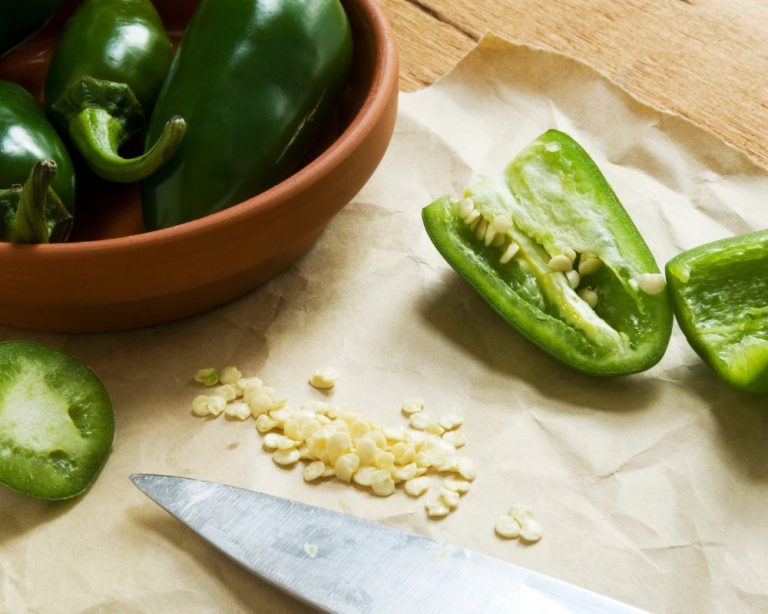 4 Types Of Spicy & 15 Must-have Spices (table)