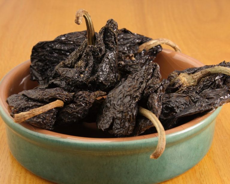 Our Ultimate Guide To Chipotle Peppers | Spice Gourmand