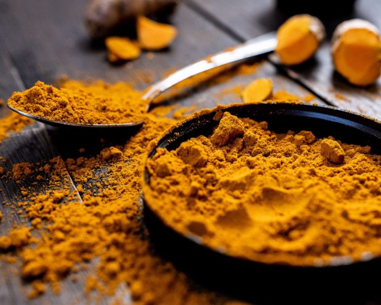 4 Types Of Spicy & 15 Must-have Spices (table)